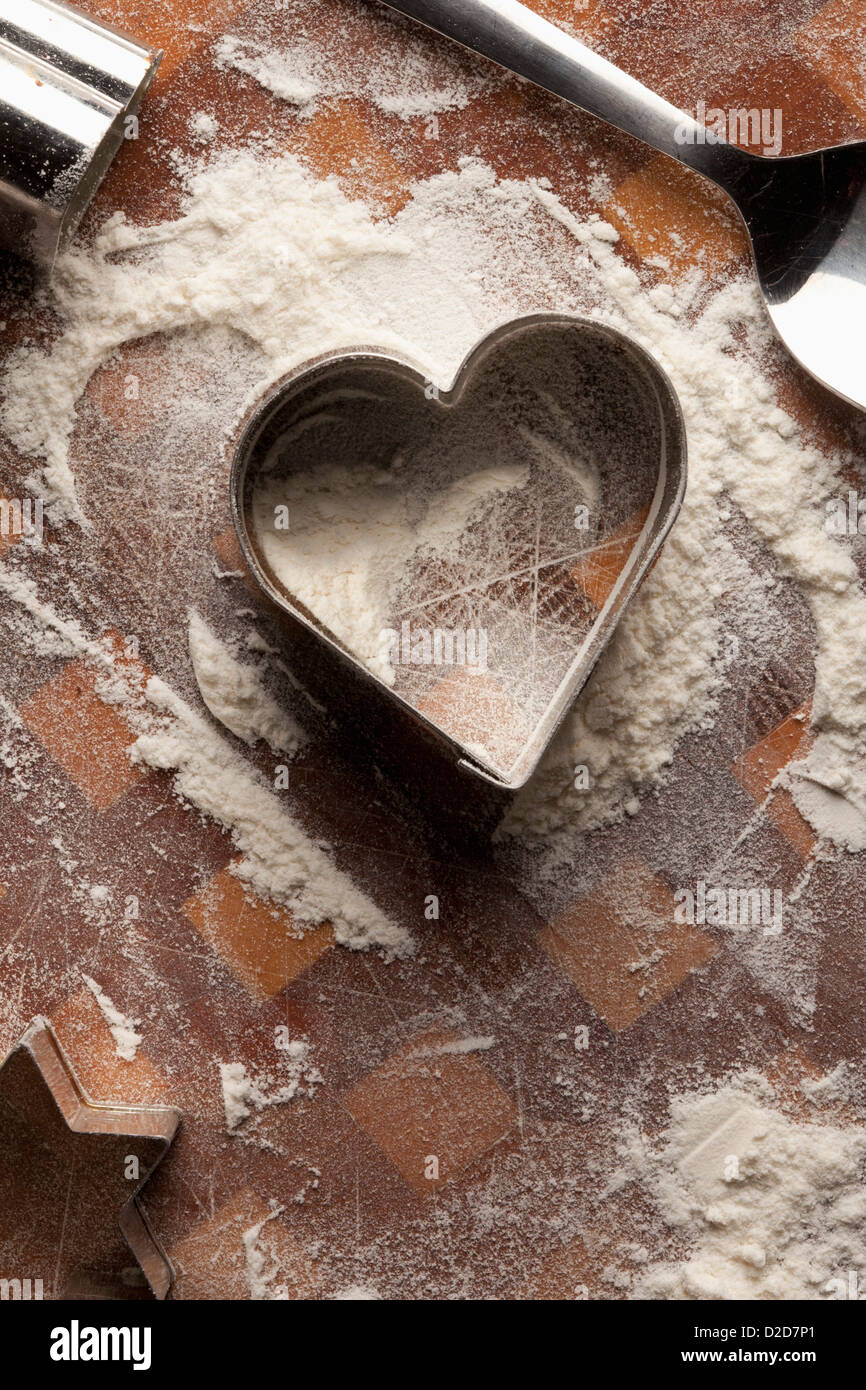 Floury table hi-res stock photography and images - Alamy