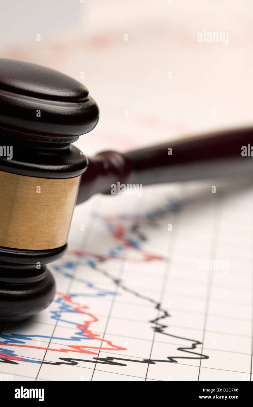 Line graph hi-res stock photography and images - Alamy