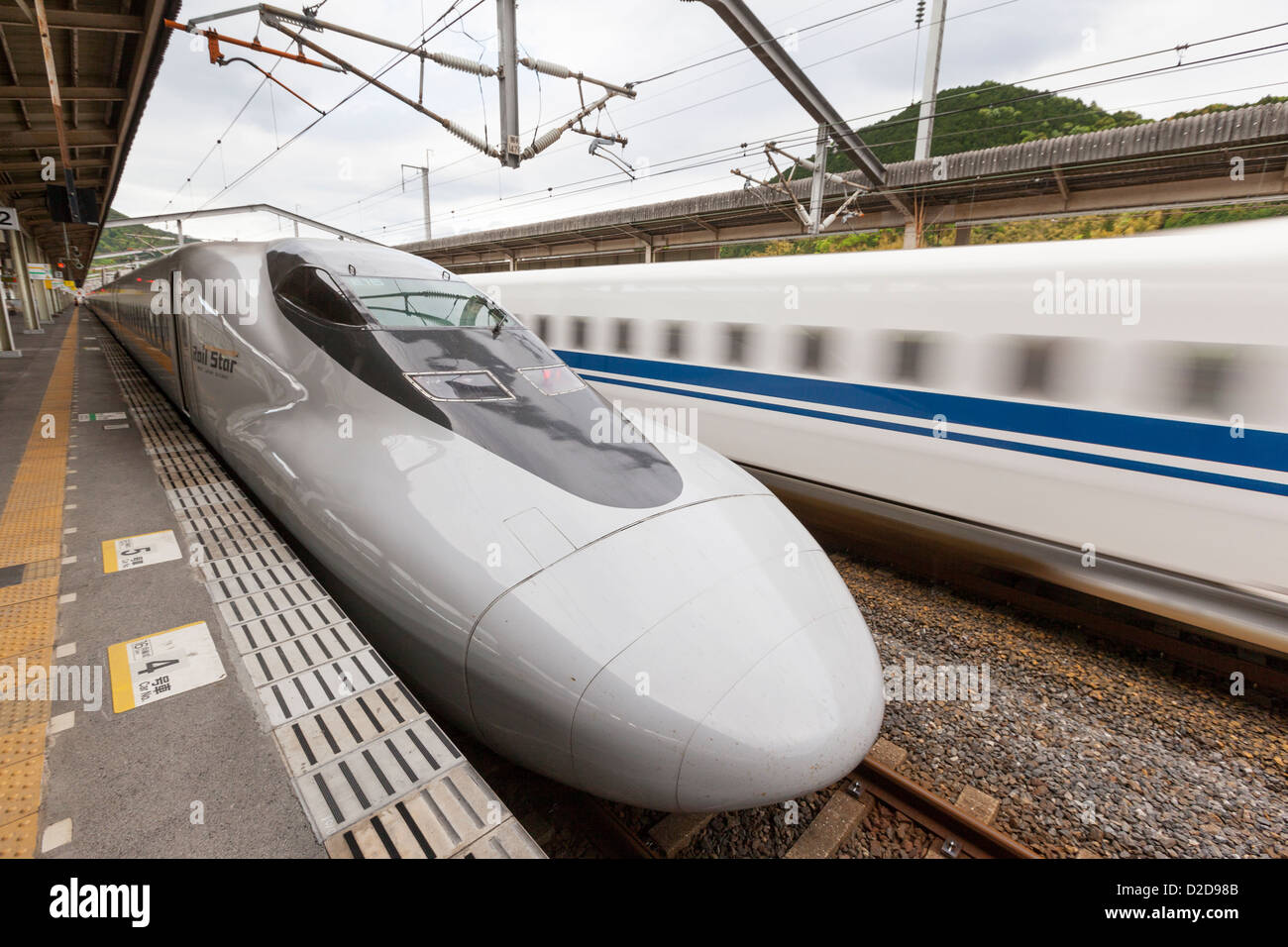 Shinkansen bullet train japan hi-res stock photography and images - Alamy