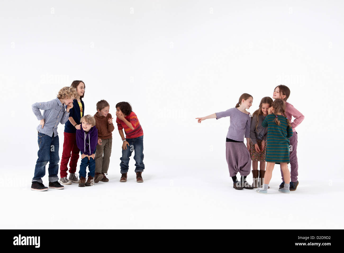 Group of girls laughing pointing hi-res stock photography and images ...