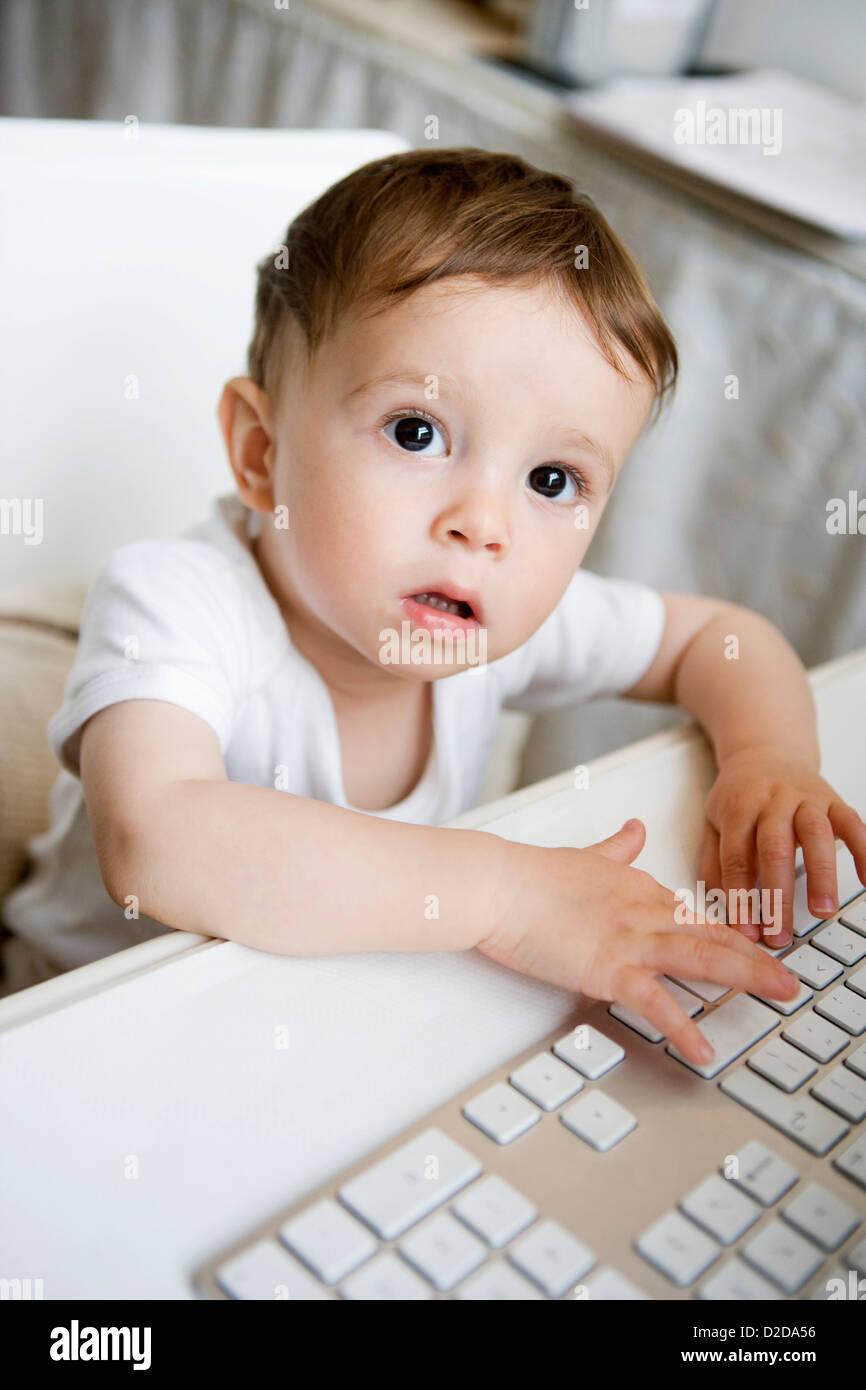 Playing mouth keyboard hi-res stock photography and images - Alamy