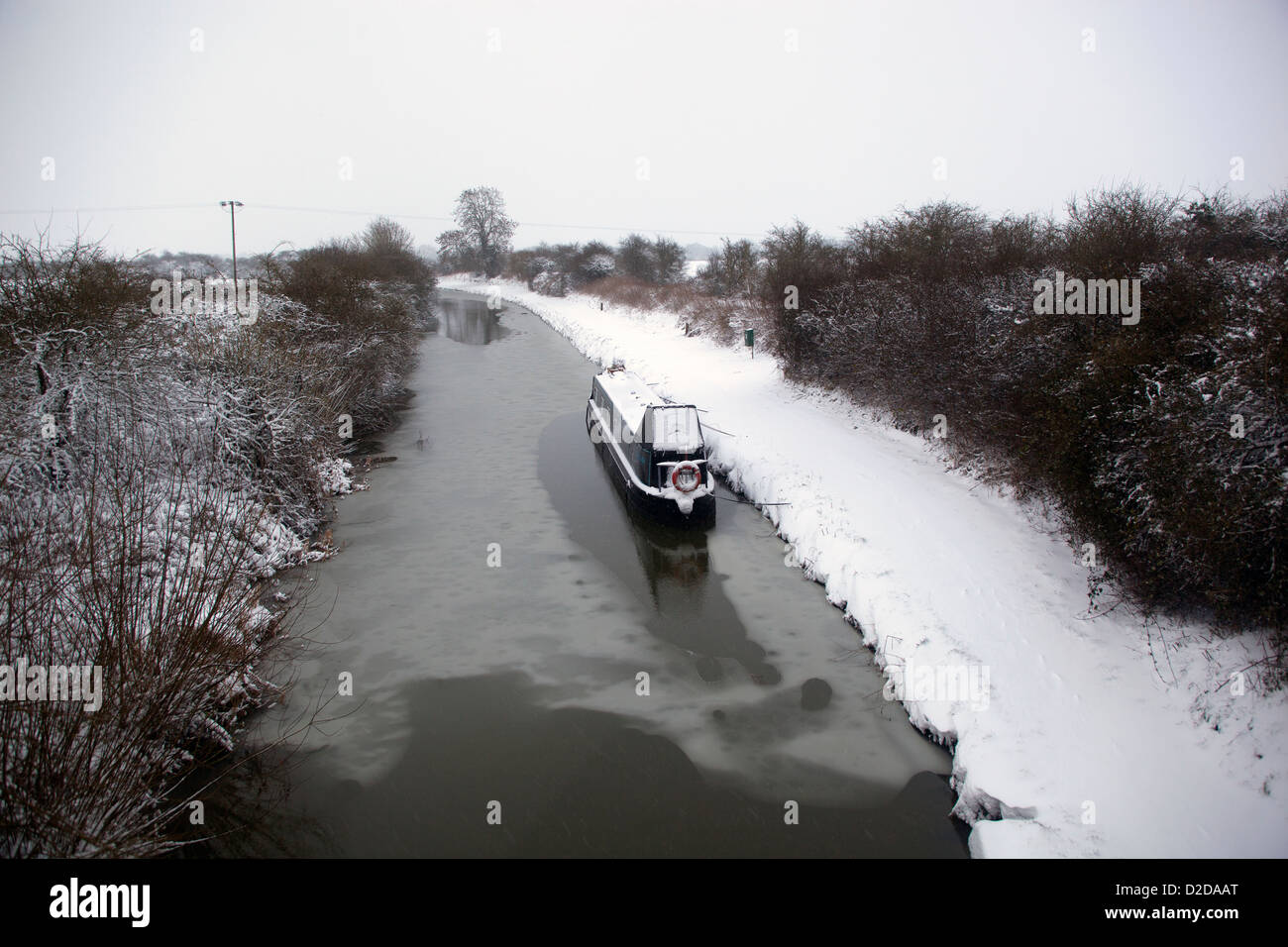 Uk snow canal hi-res stock photography and images - Alamy