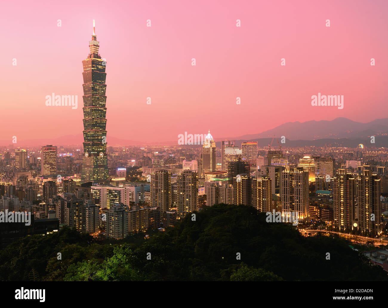Taipei hi-res stock photography and images - Alamy
