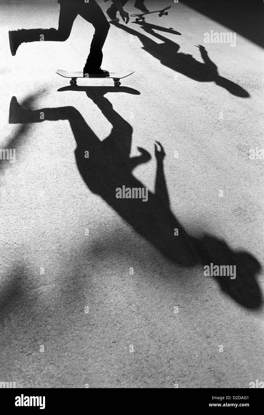 Man male silhouette silhouetted Black and White Stock Photos & Images ...