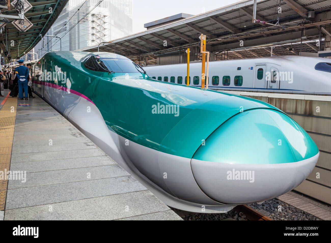Japan, Honshu, Kanto, Tokyo, Tokyo Station, Shinkansen Bullet Train ...