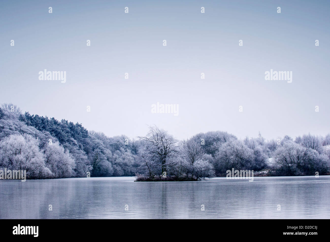 Dull blue sky hi-res stock photography and images - Alamy