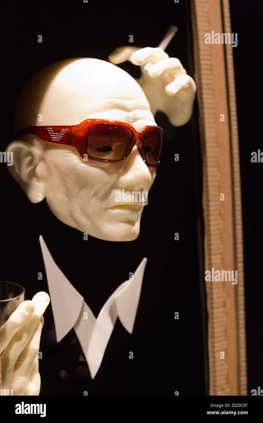 Blind Summit presents "The Heads" at the Soho Theatre for the London ...