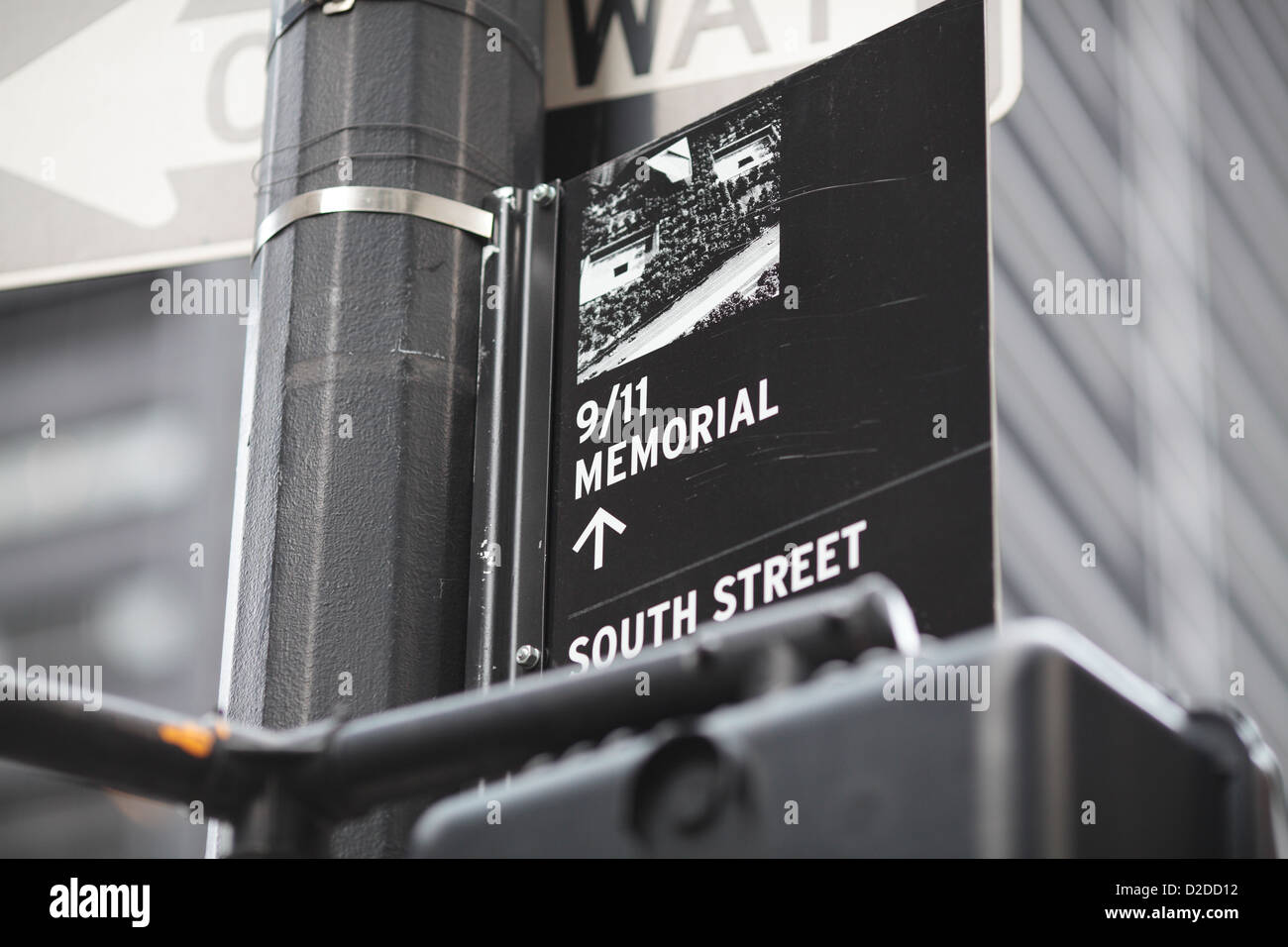 9 11 memorial sign hi-res stock photography and images - Alamy