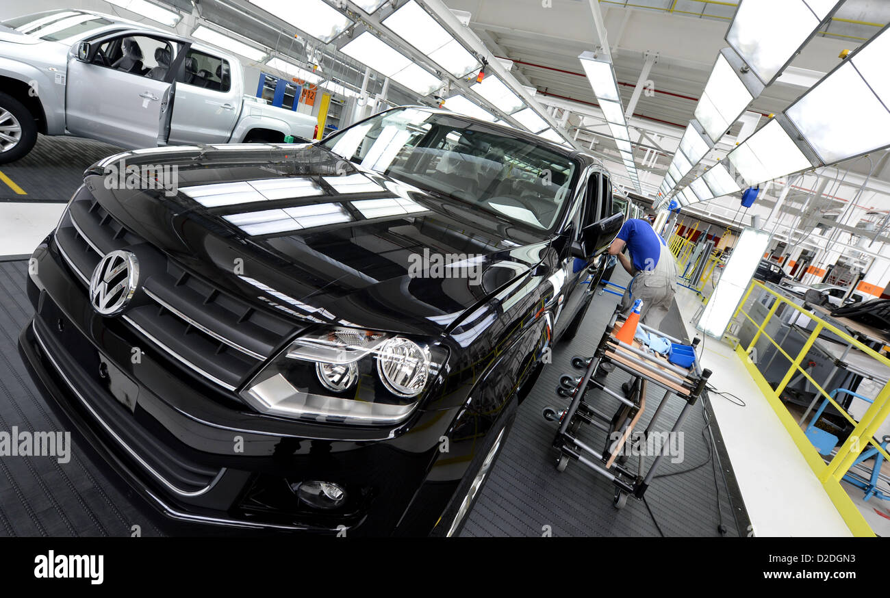 VW employees are working at a production line for the Amarok, on 14 ...