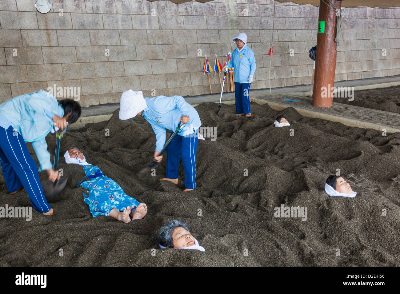 Japan, Kyushu, Kagoshima, Ibusuki, Thermal Sand Baths Stock Photo - Alamy Japan, Kyushu, Kagoshima, Ibusuki, Thermal Sand Baths Stock Photo - Alamy