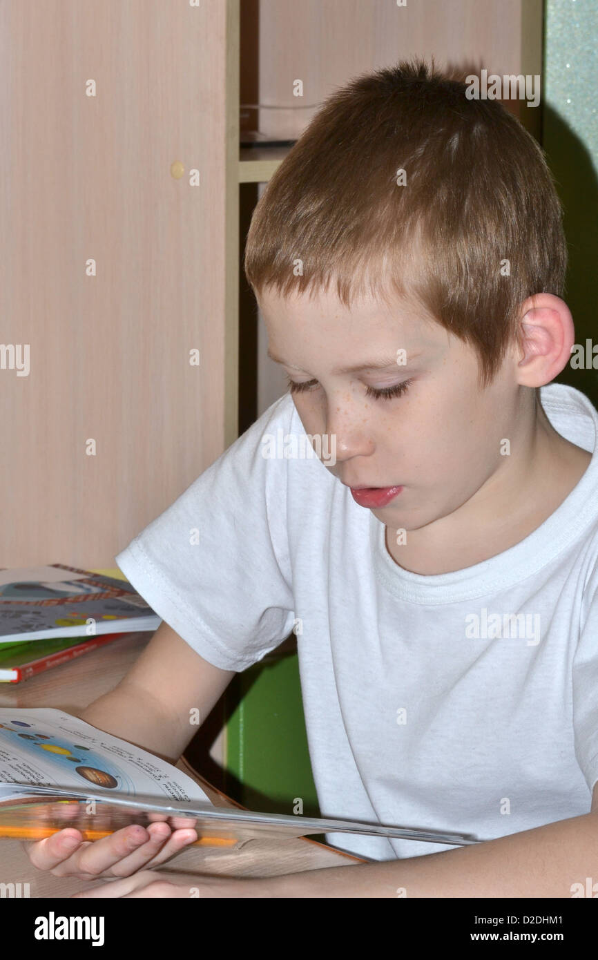 Education homework hi-res stock photography and images - Alamy