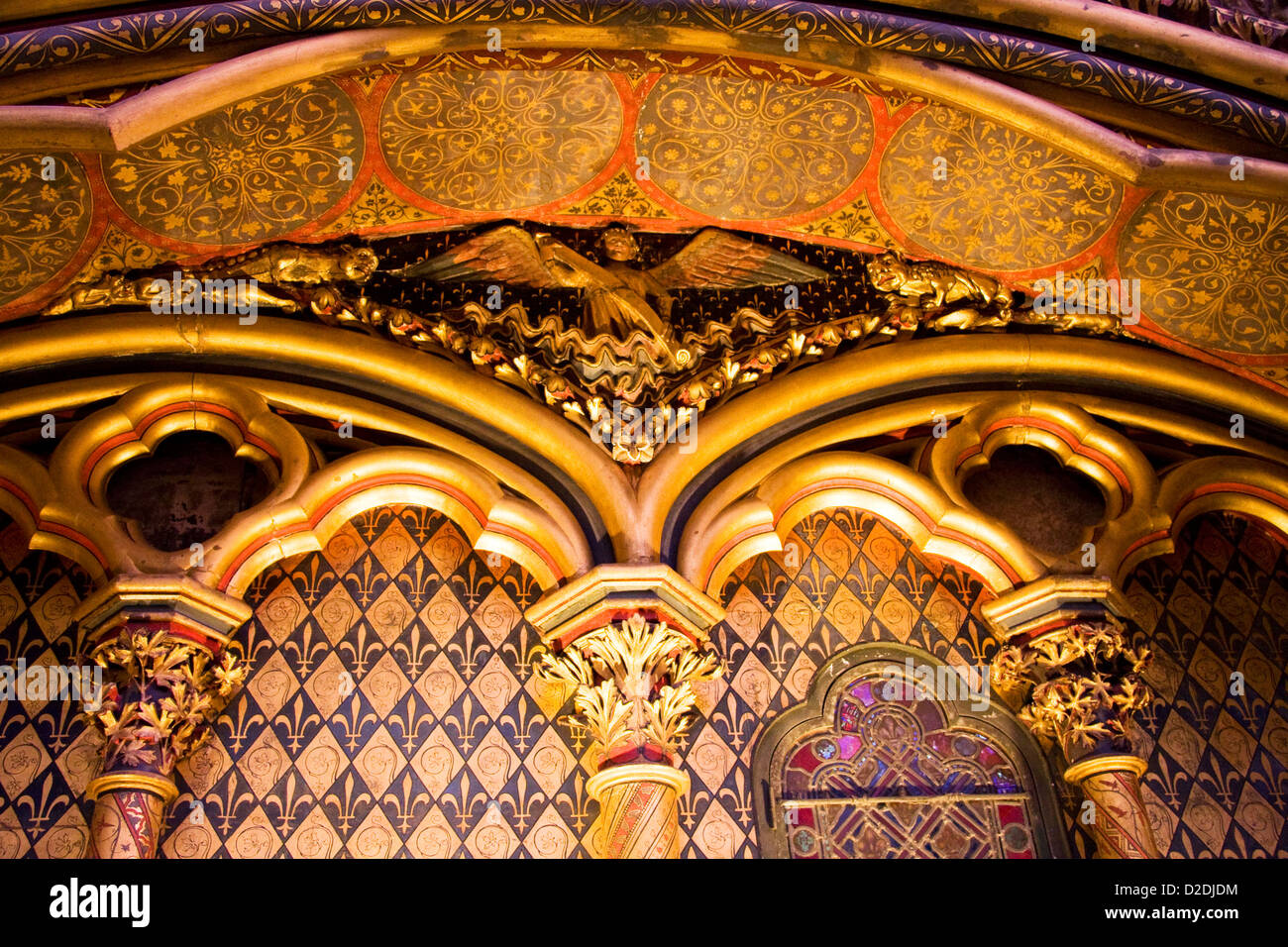Decorated columns and arches in the Upper Chapel of the Sainte-Chapelle ...