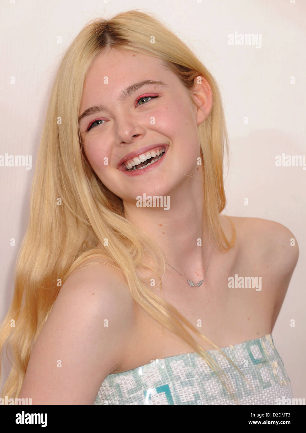 Us actress elle fanning hi-res stock photography and images - Alamy