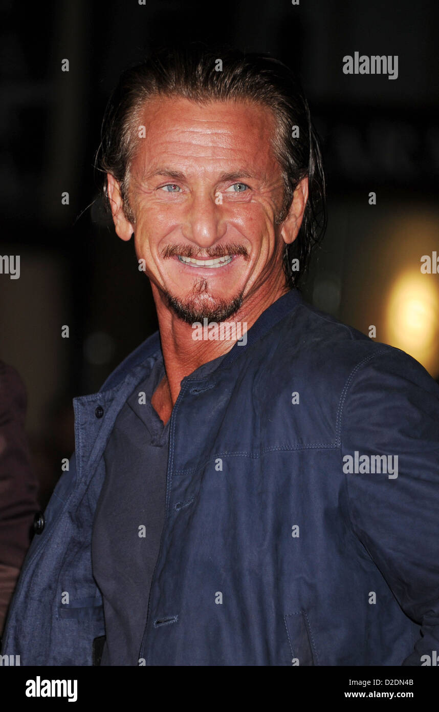 Actor sean penn hi-res stock photography and images - Alamy