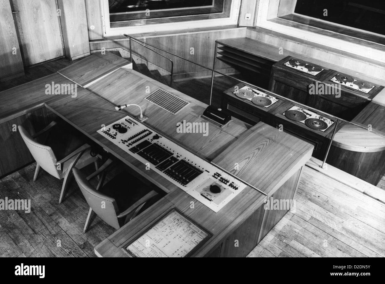 Broadcasting house nalepastrasse hi-res stock photography and images ...