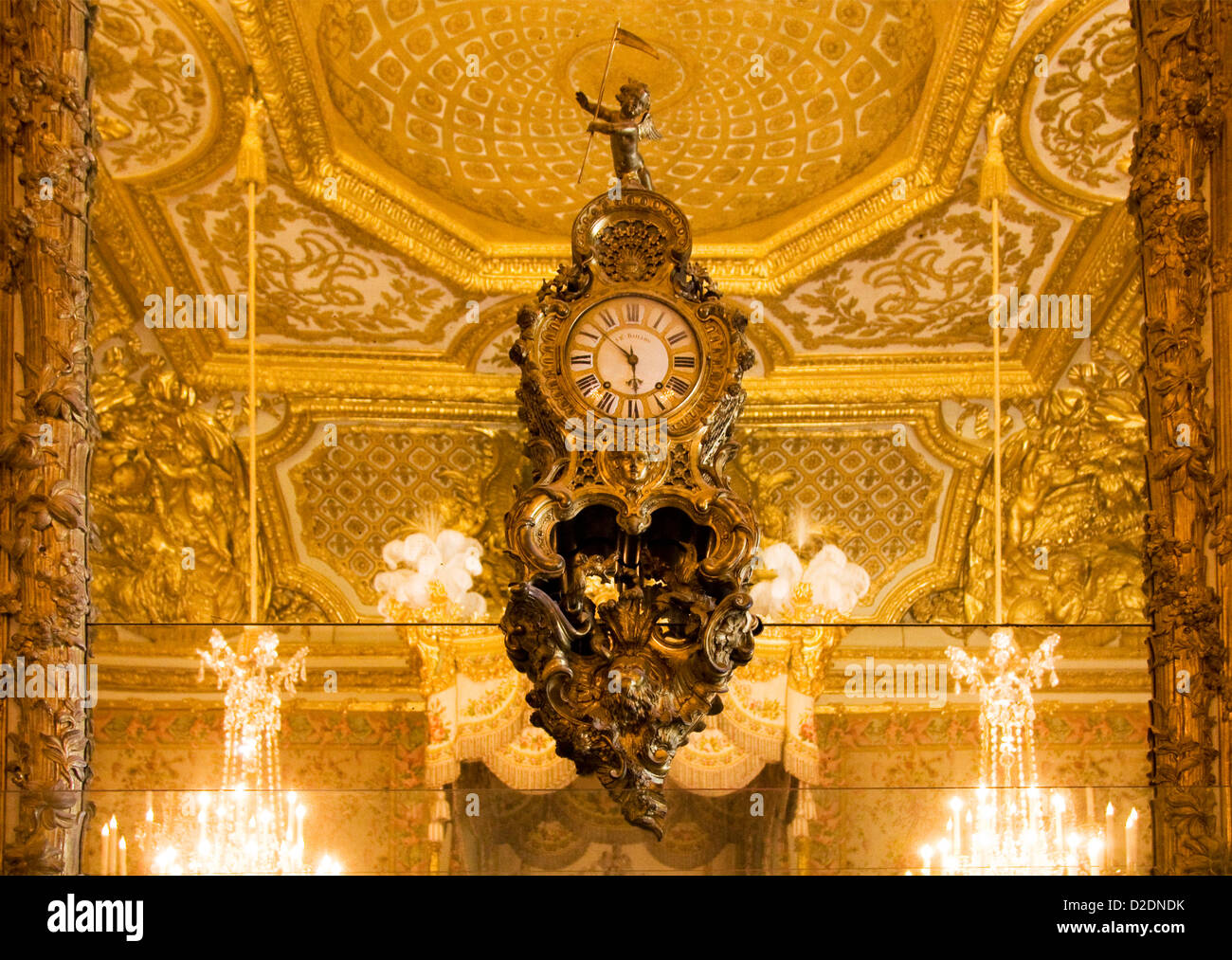 Clock by Baillon in the Hall of Mirrors, Palace of Versailles, France ...