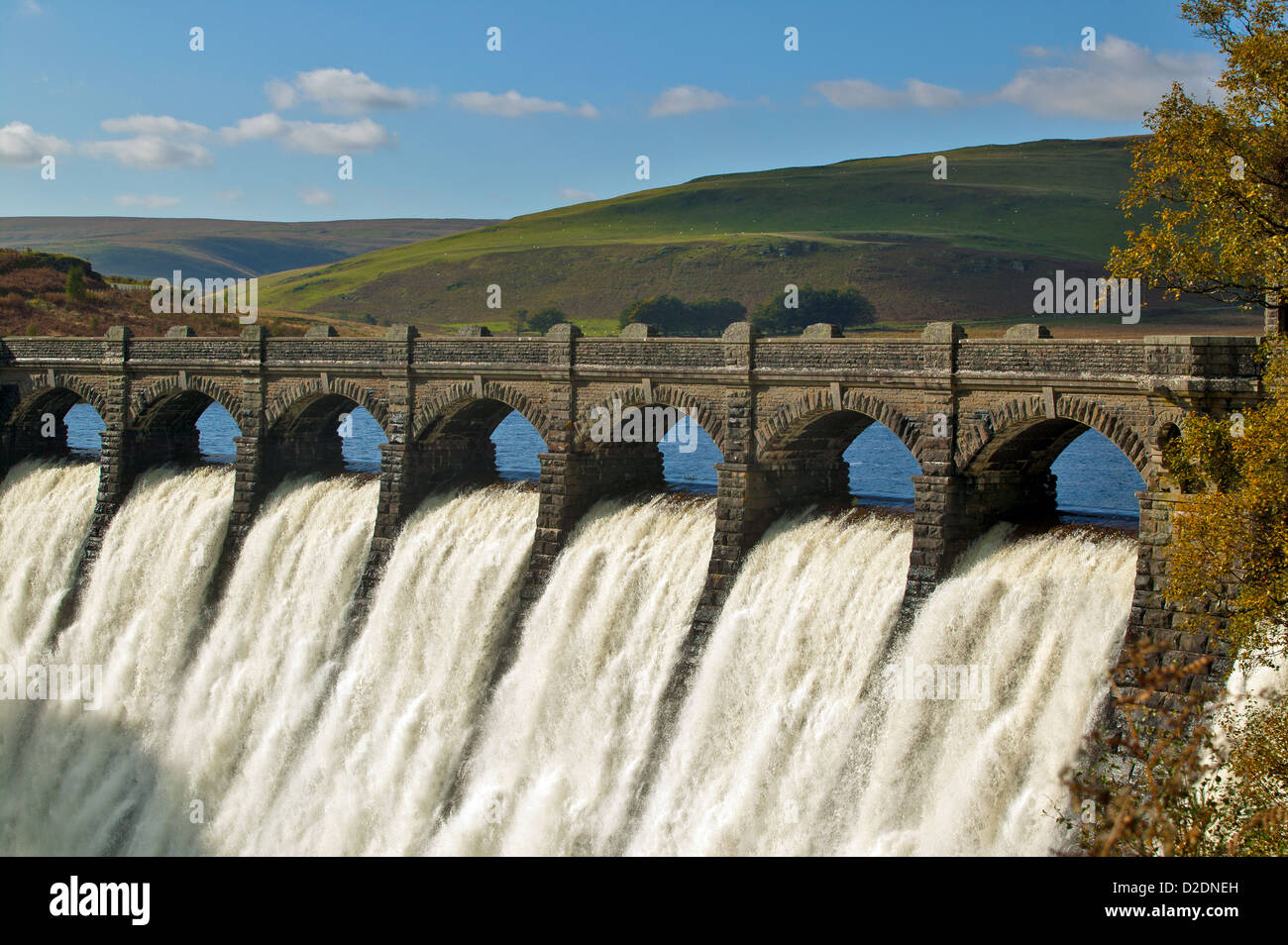 Overflow structure hi-res stock photography and images - Alamy