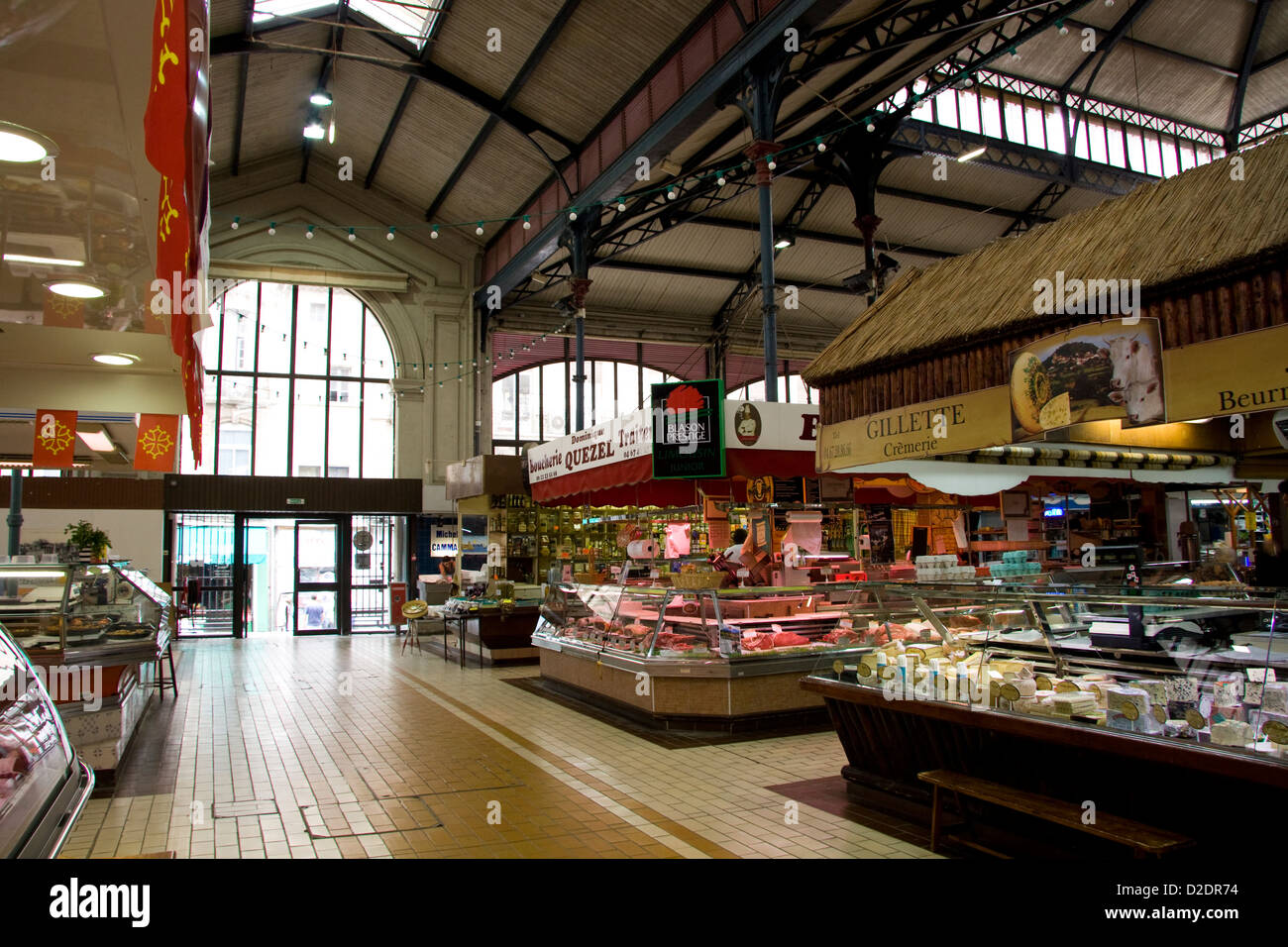 Beziers market hi-res stock photography and images - Alamy