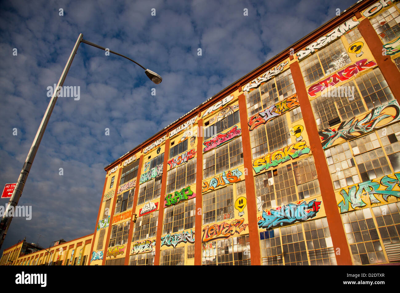 Graffiti art building five points hi-res stock photography and images ...
