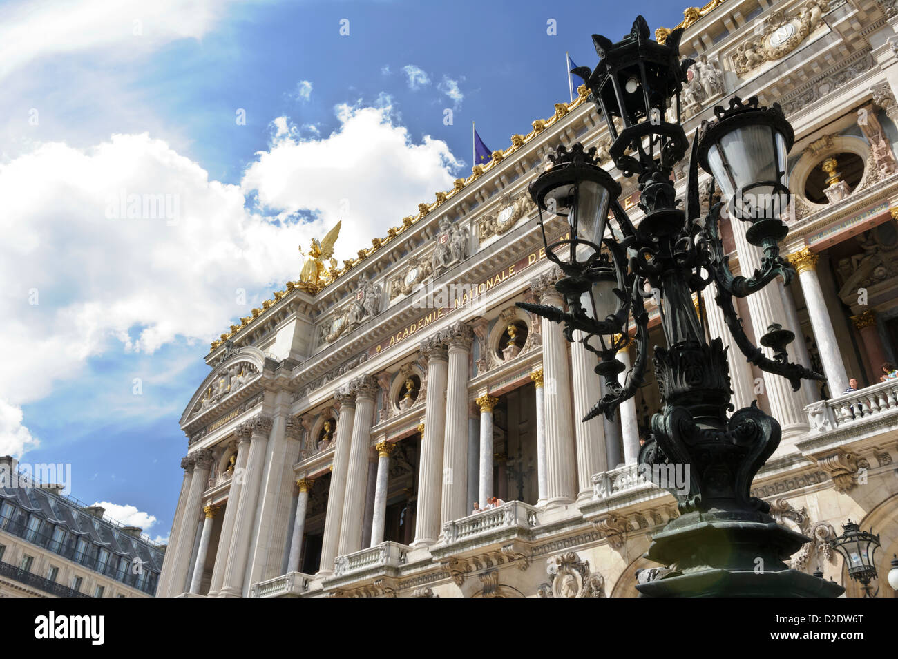 Opera show paris hi-res stock photography and images - Alamy