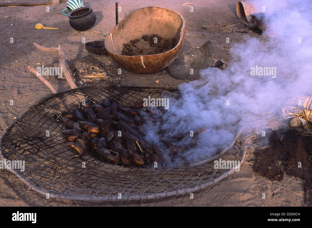 Smoking fish africa hi-res stock photography and images - Alamy