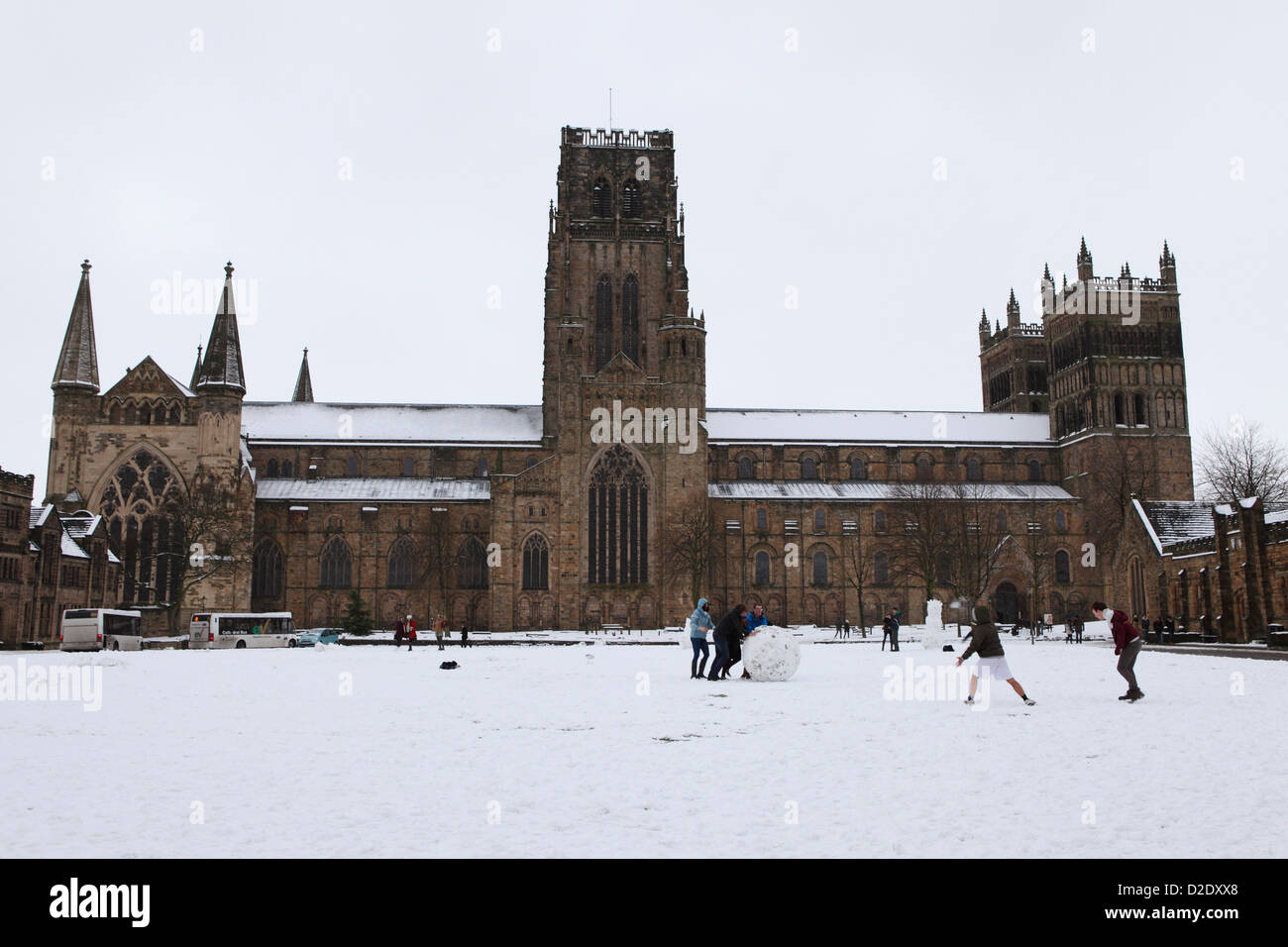 Snowball palace hi-res stock photography and images - Alamy