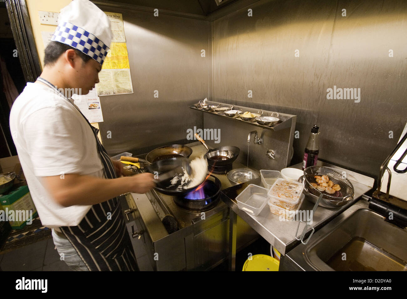 Chinese chef hi-res stock photography and images - Alamy