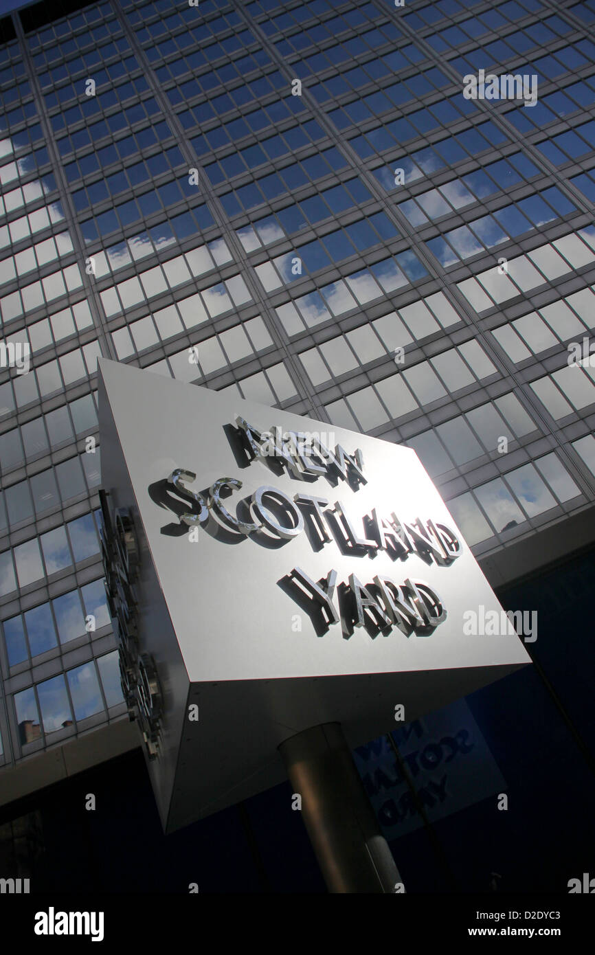 New Scotland Yard police building Victoria London Stock Photo - Alamy