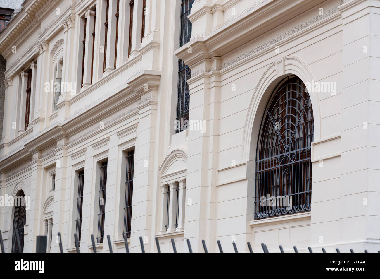 Classic architectural style hi-res stock photography and images - Alamy