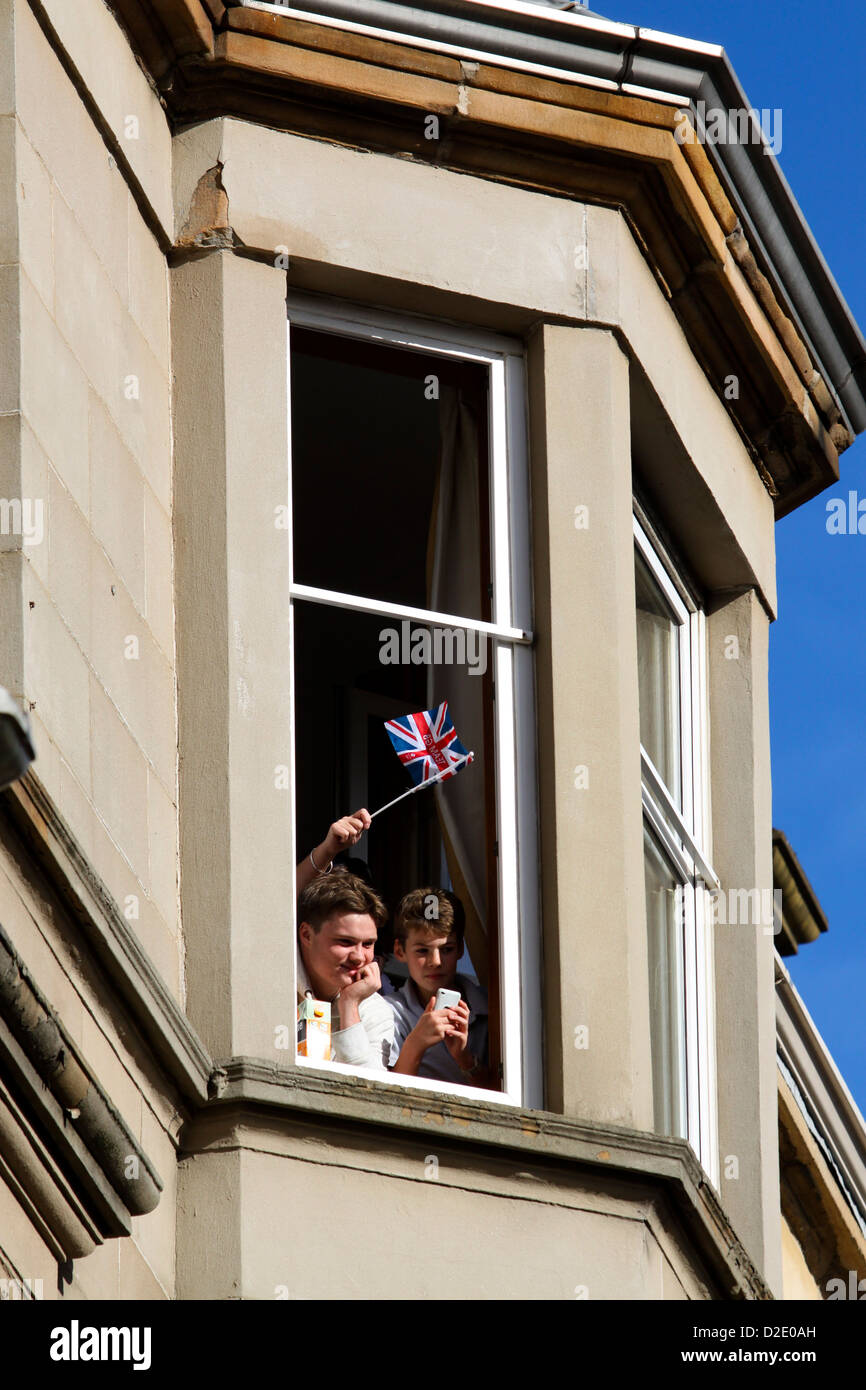 People wave from upper hi-res stock photography and images - Alamy