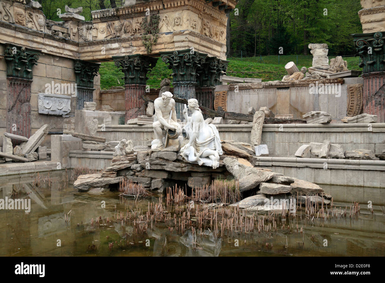 The Roman ruins (romische ruine) in the Schönbrunn gardens, Vienna ...