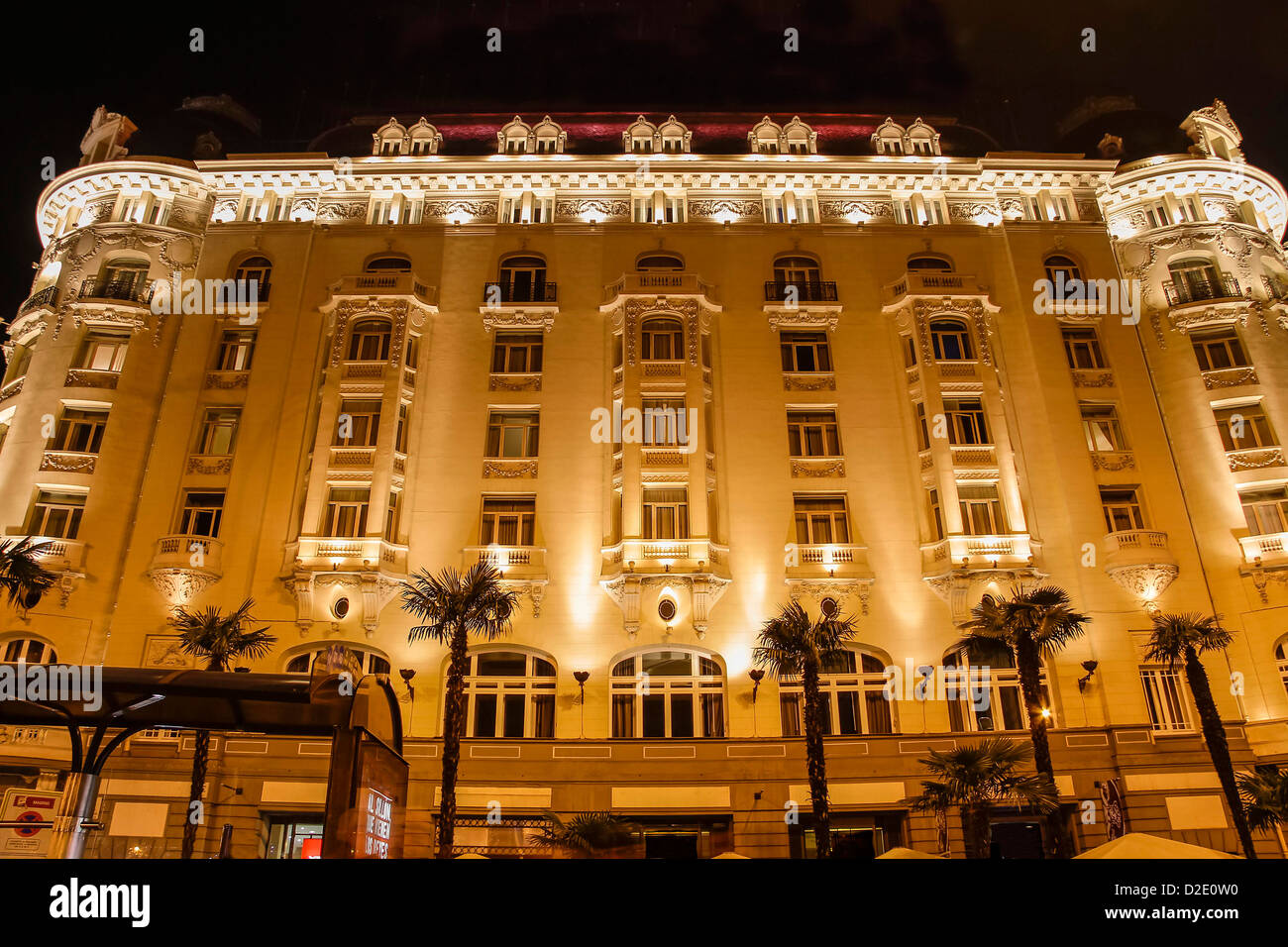 Madrid Spain at night, architecture background Stock Photo - Alamy