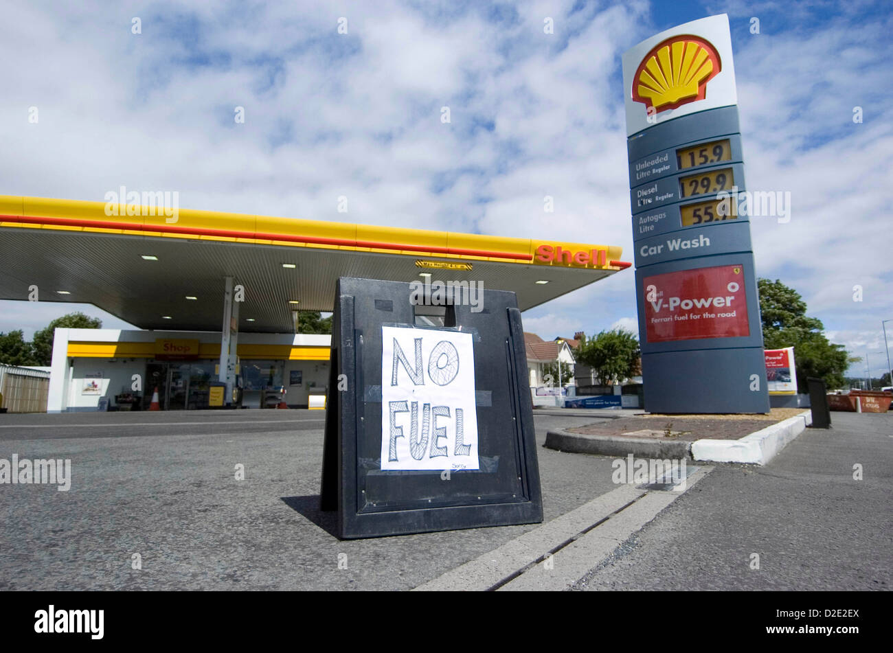 No fuel sign outside a petrol station in Swansea, UK Stock Photo - Alamy