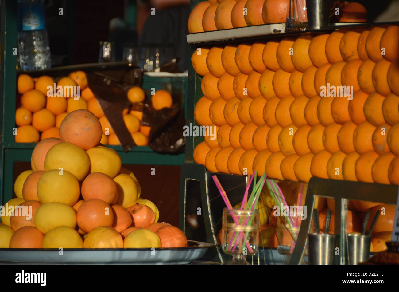 Orange and juice stall, Marrakech, Morocco Stock Photo - Alamy