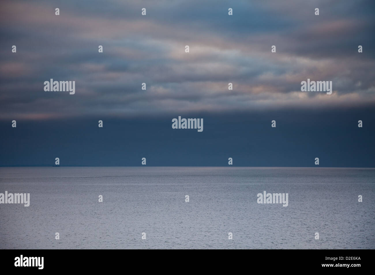 Warn warning danger storm hi-res stock photography and images - Alamy