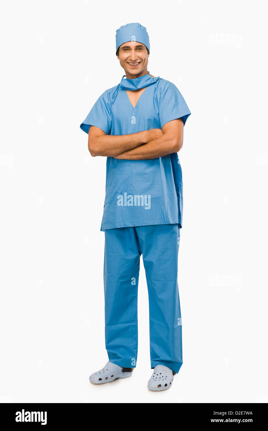 Portrait of a surgeon smiling Stock Photo - Alamy