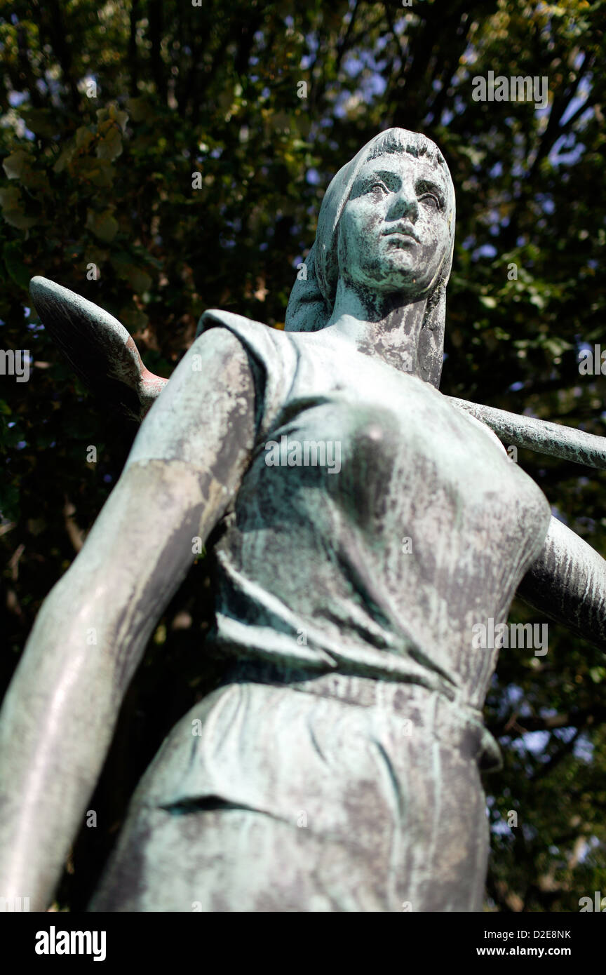 Fritz cremer hi-res stock photography and images - Alamy