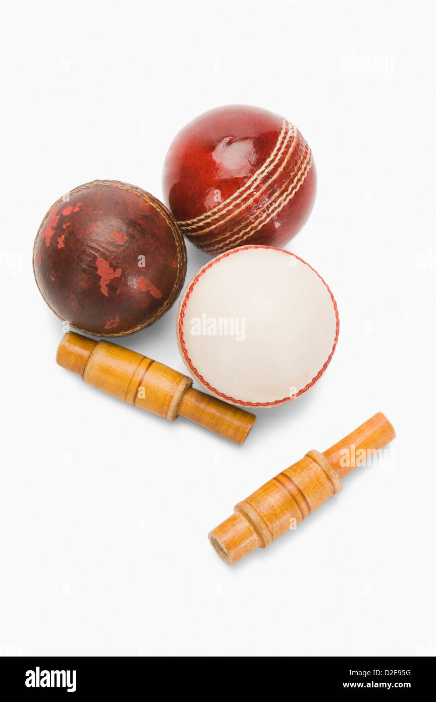 Cricket balls hi-res stock photography and images - Alamy