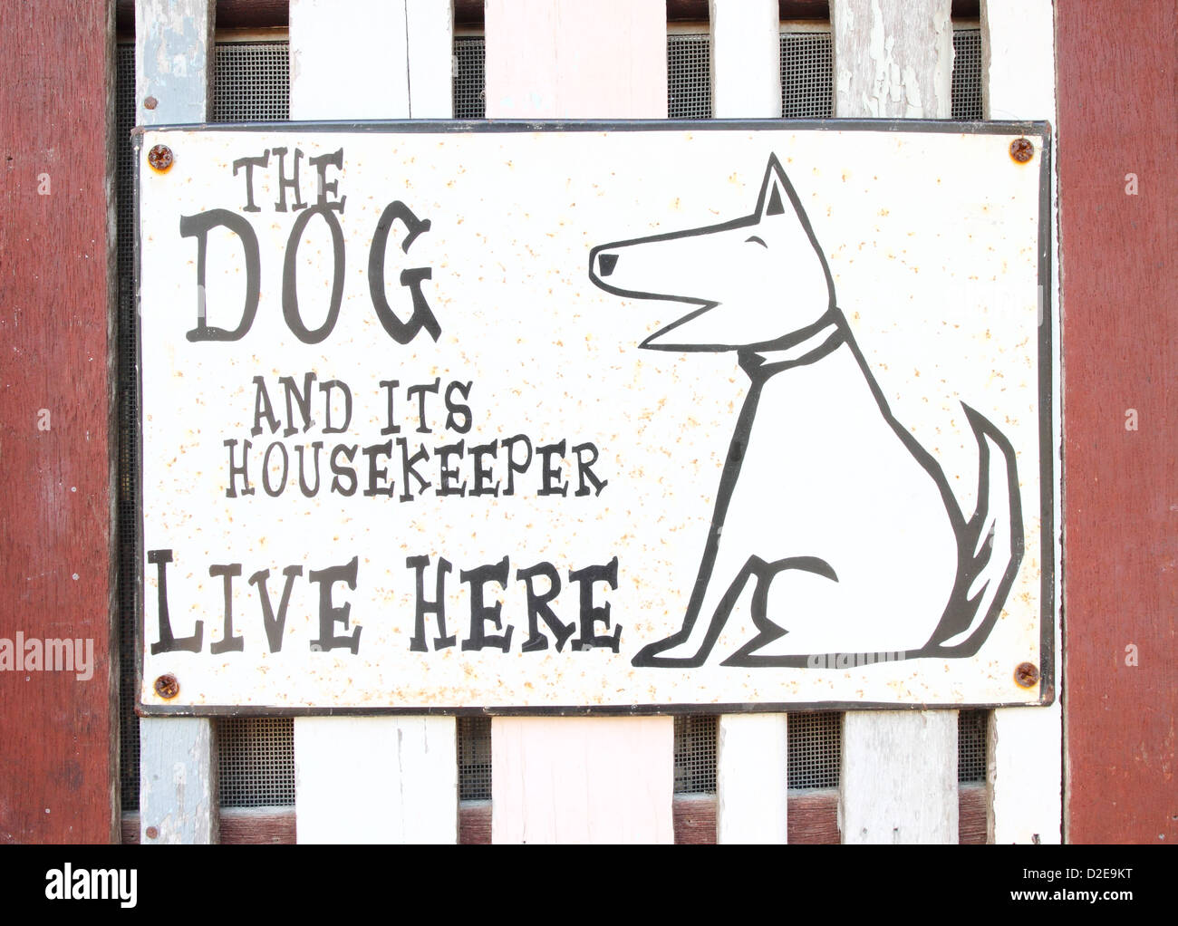 the dog house sign on wood background Stock Photo - Alamy