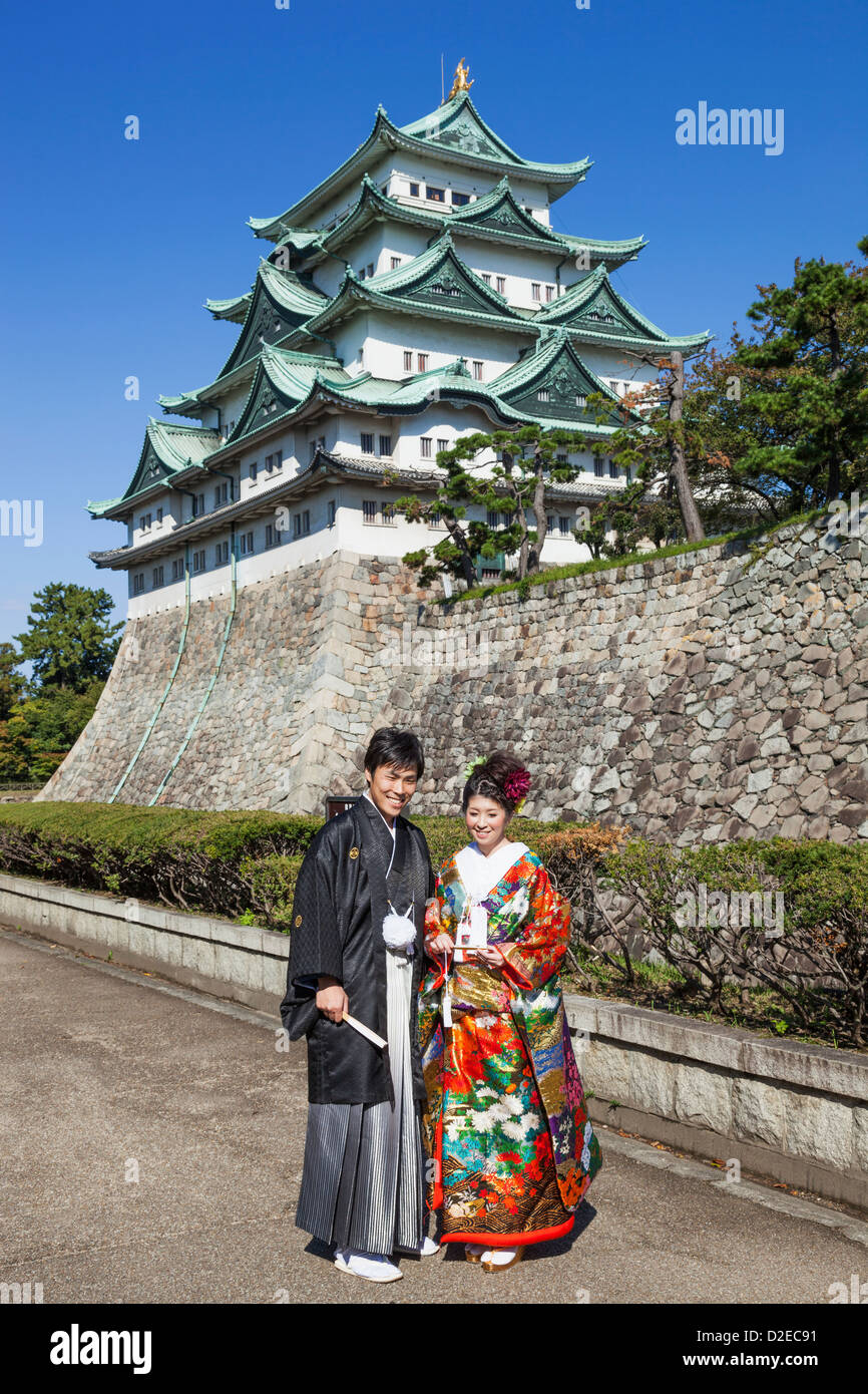 Japan, Honshu, Aichi, Nagoya, Nagoya Castle and Wedding Couple in ...