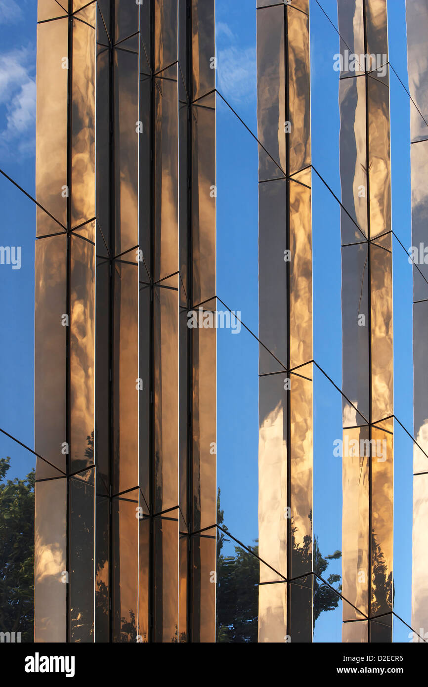 Abstract leeds hi-res stock photography and images - Alamy