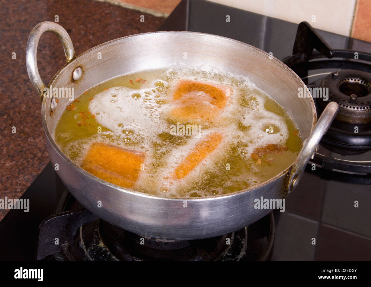 Fried pakoras hi-res stock photography and images - Alamy
