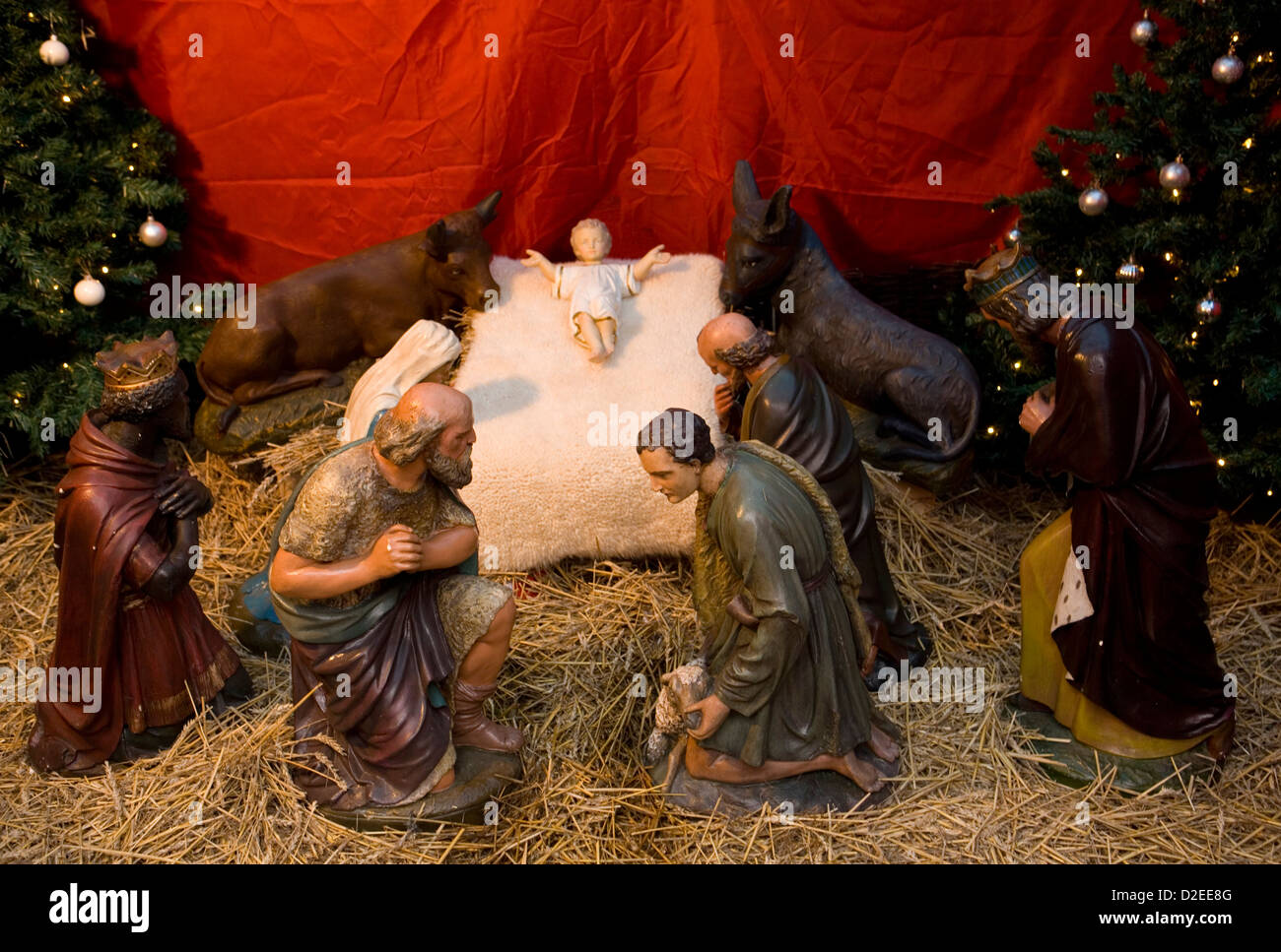 Christmas nativity figures Stock Photo - Alamy
