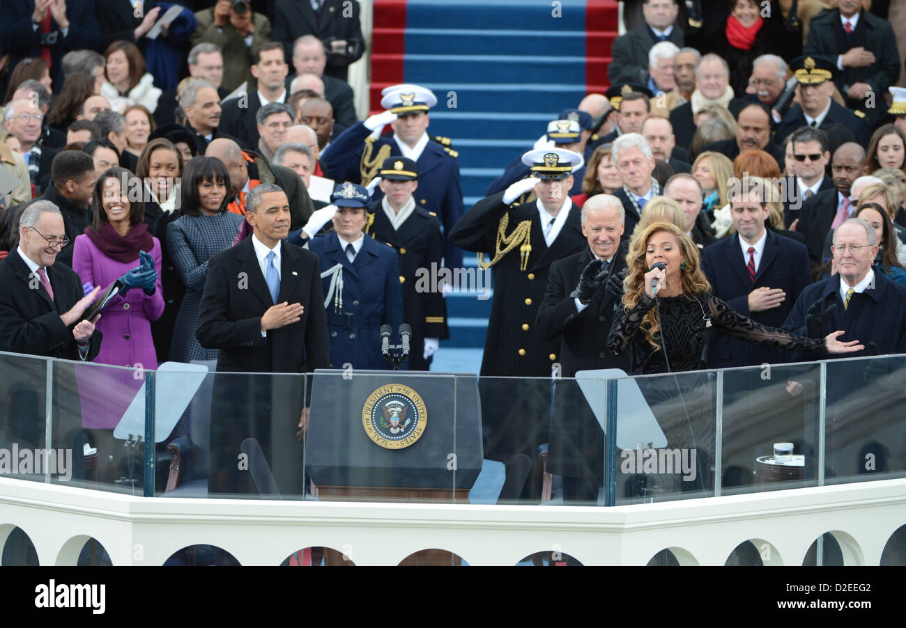Beyonce sings the National Anthem after President Barack Obama was ...
