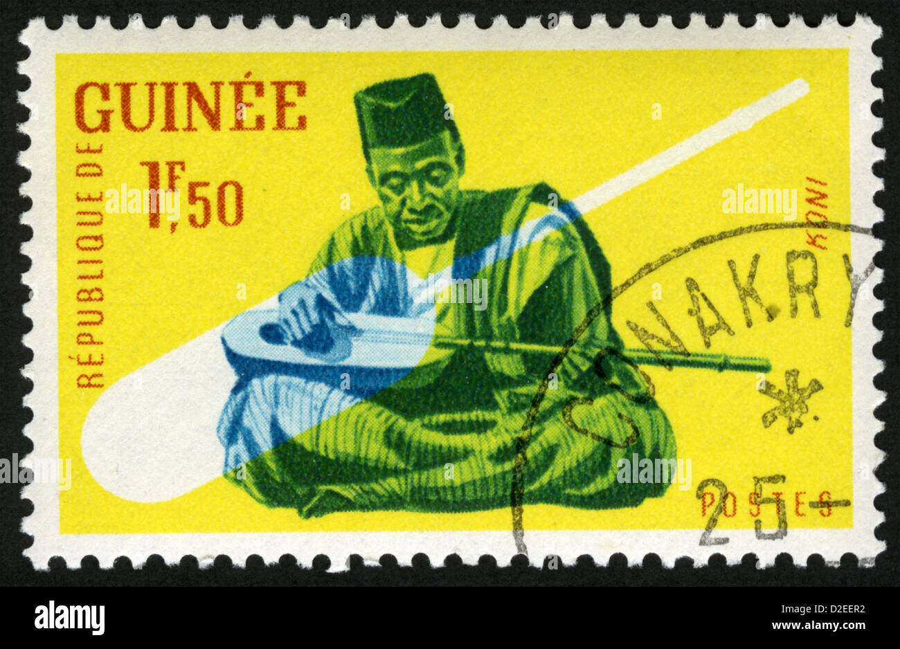 Guinea folk instruments hi-res stock photography and images - Alamy