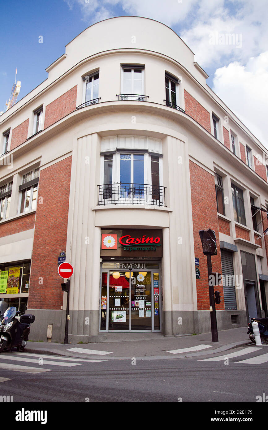 France, Paris, Supermarket in the 11th district Stock Photo - Alamy