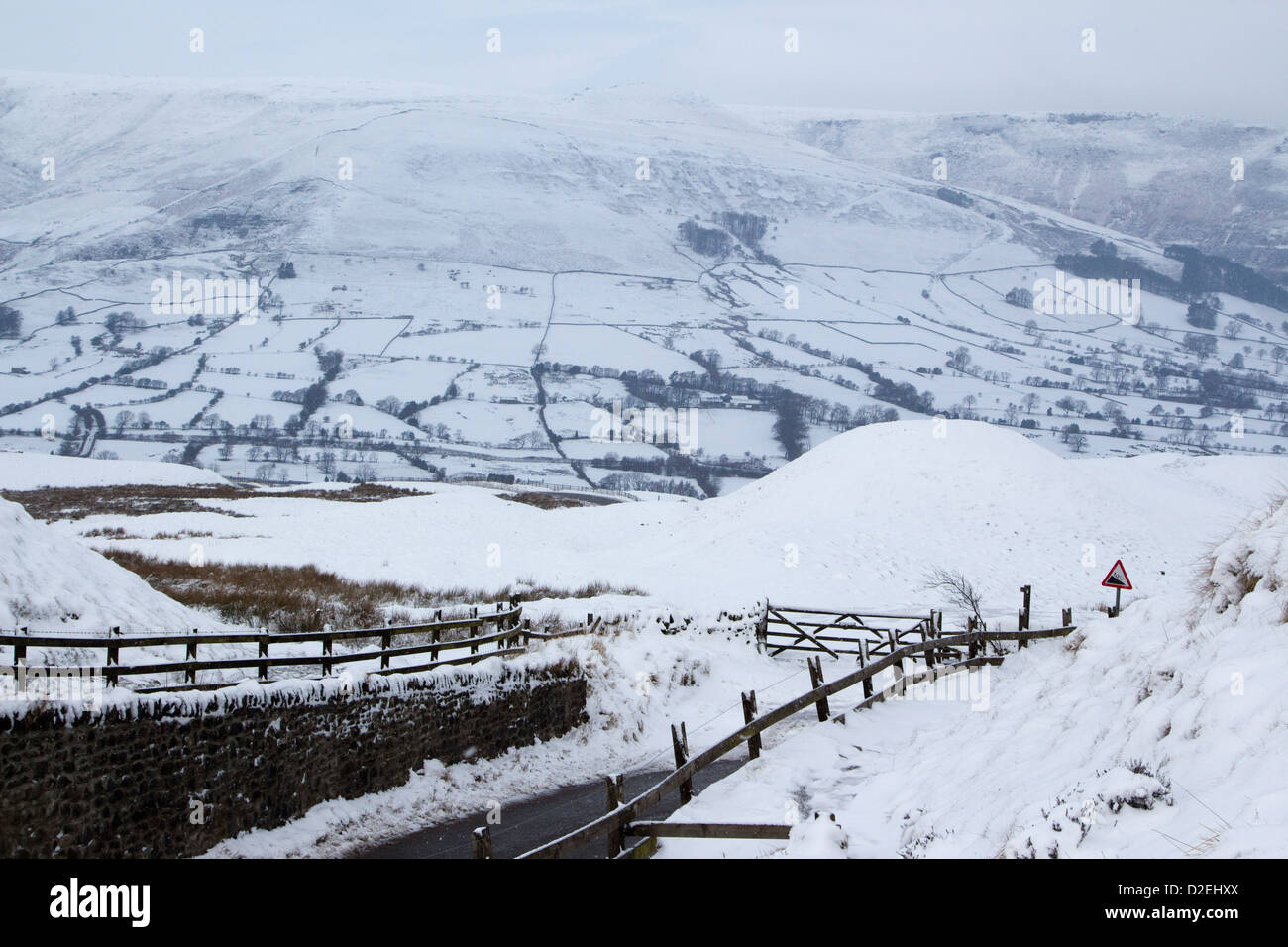 Vale of edale rushup edge hi-res stock photography and images - Alamy
