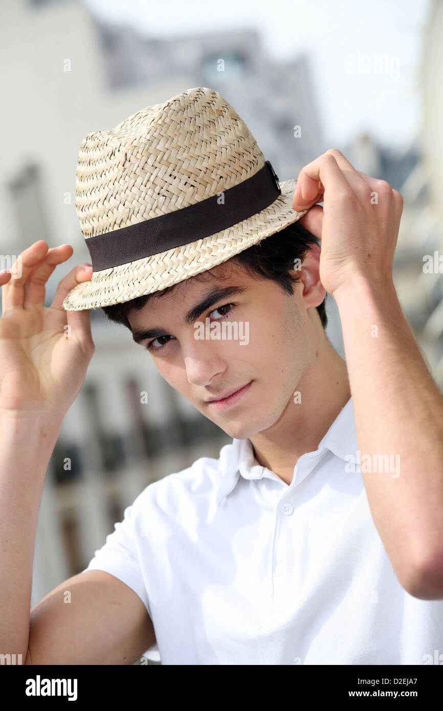 Portraits 17 year old male hi-res stock photography and images - Alamy