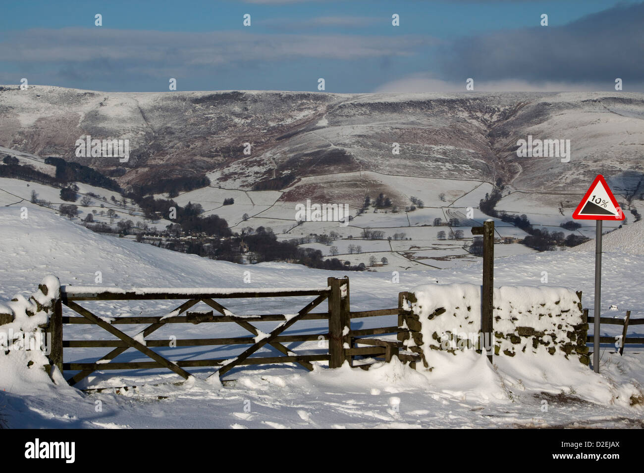 winter snow vale of edale derbyshire peak district england uk Stock ...