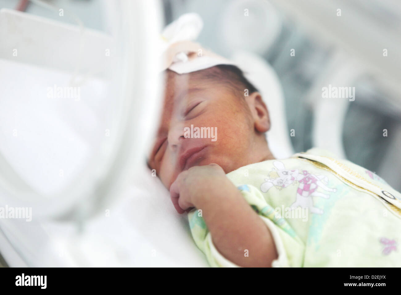 newborn baby in hospital Stock Photo - Alamy